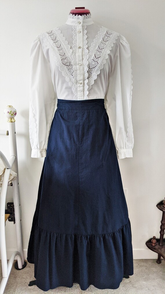 white dirndl blouse vintage - Gem