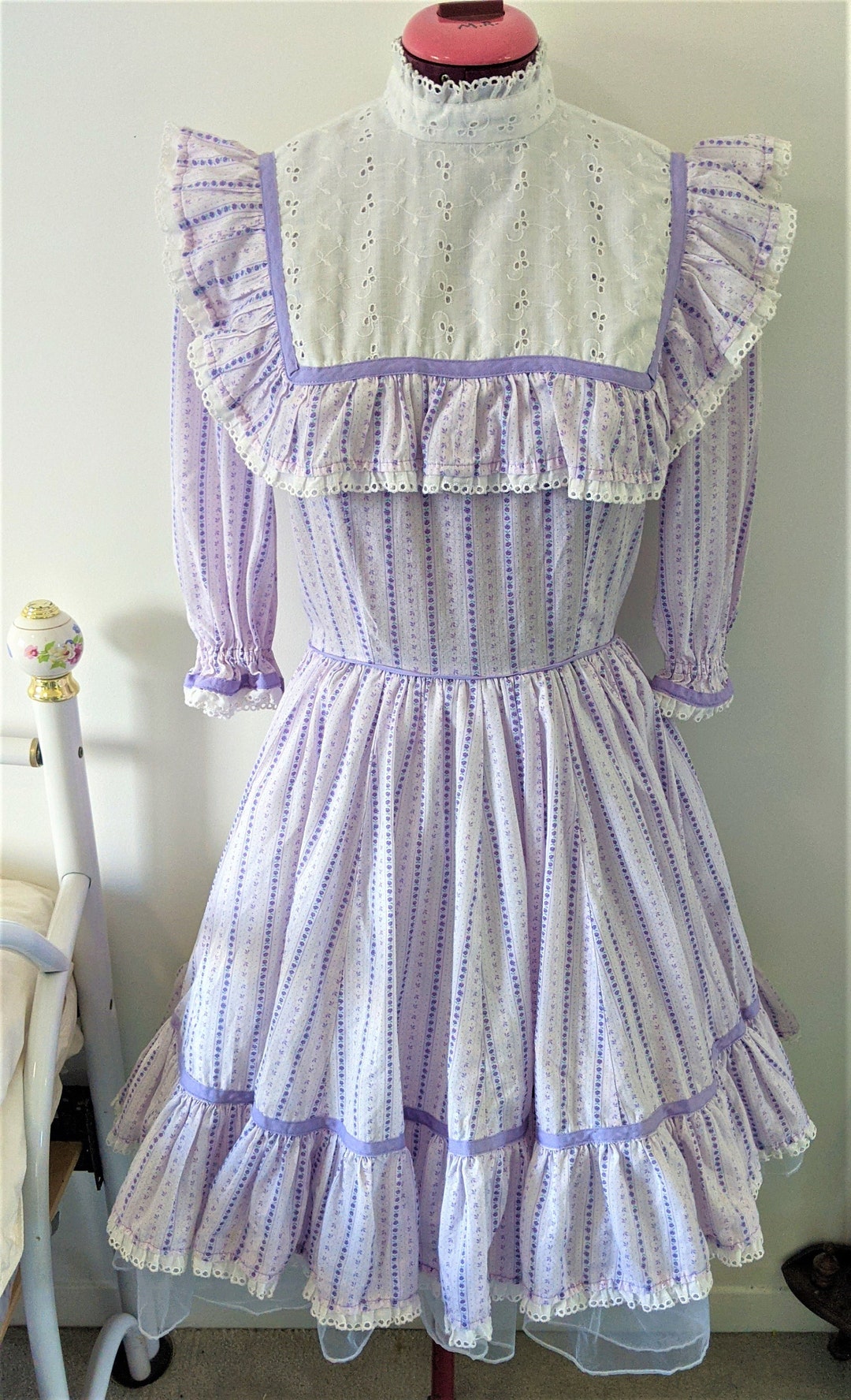 Vintage Pastel Purple Prairie Floral Print Handmade 70s Classic Lolita ...