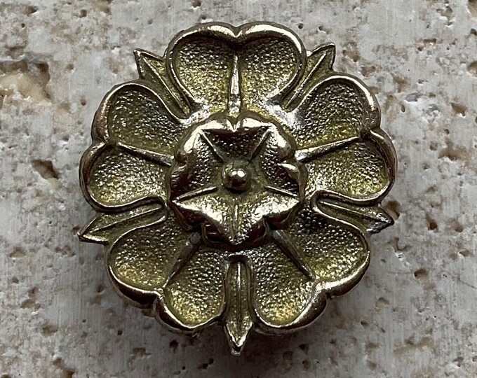 Tudor Rose Metal Button. - Etsy