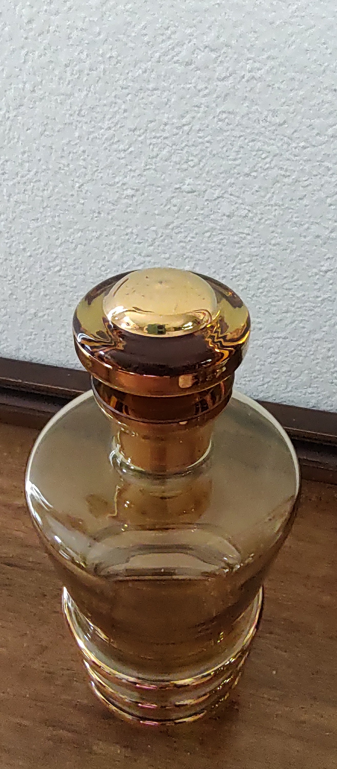 VINTAGE Amber Glass Decanter Set Six Glasses With Gold Accents Round ...