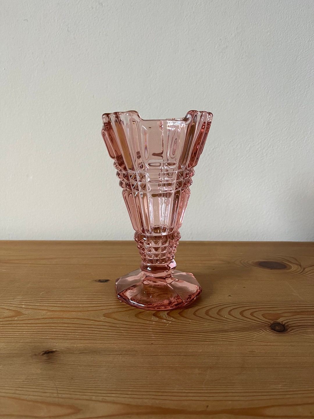 Vintage Sowerby Art Deco 1930's Rose Pink Glass Vase - Etsy UK