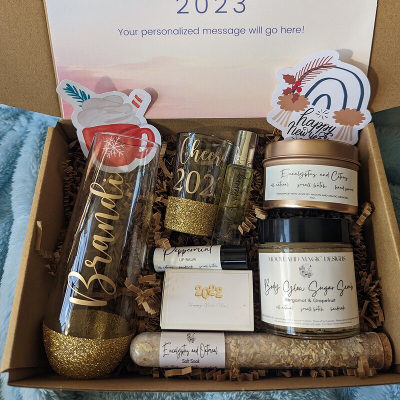 New Year Gift - 60+ Gift Ideas for 2025