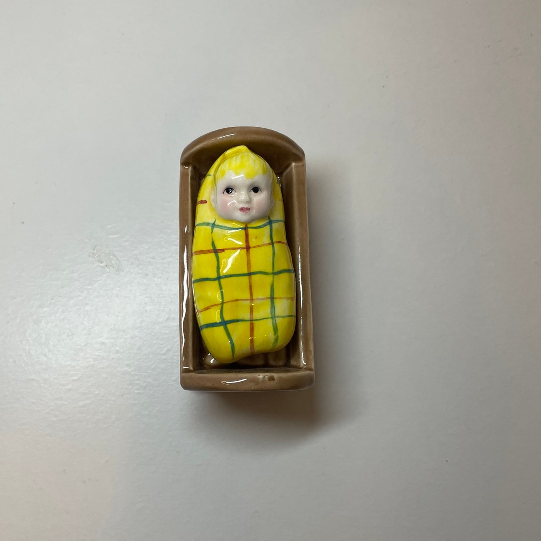 Vintage Adorable Baby in Cradle Salt and Pepper Shaker Set – Omnibus ...
