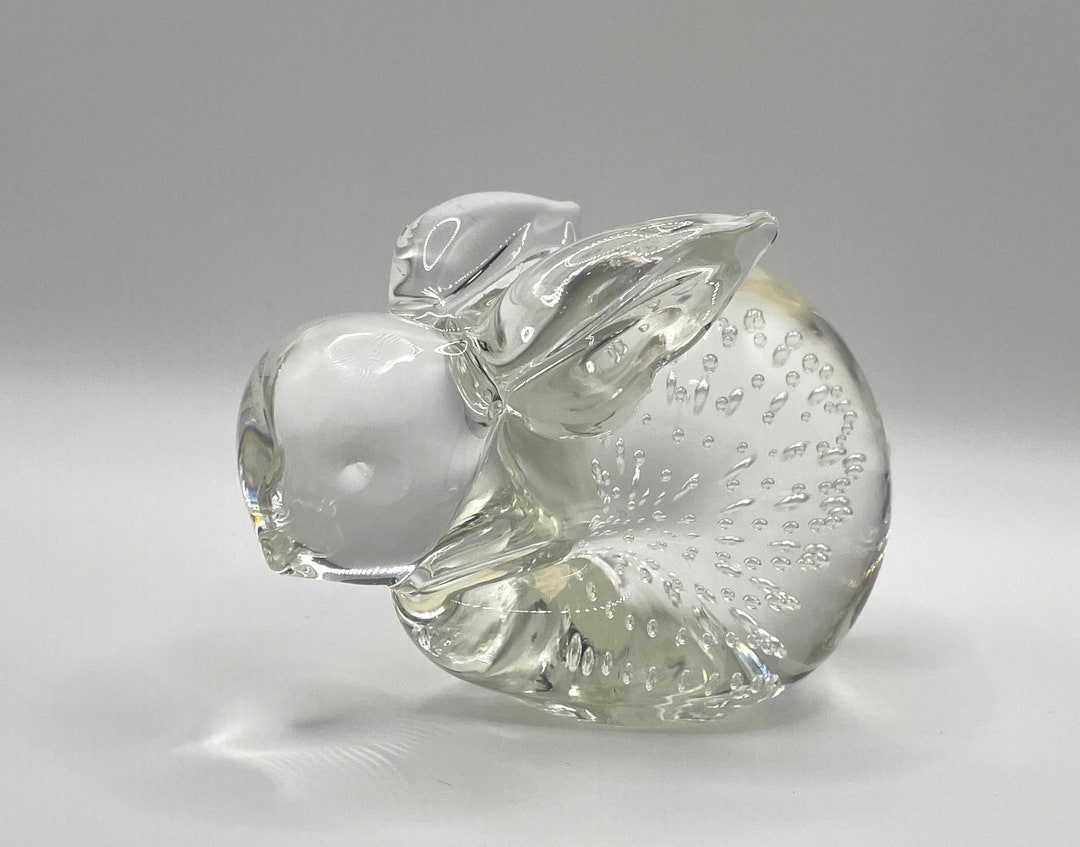 Clear Glass Bunny Paperweight With Controlled Bubbles - Made in Taiwan ...