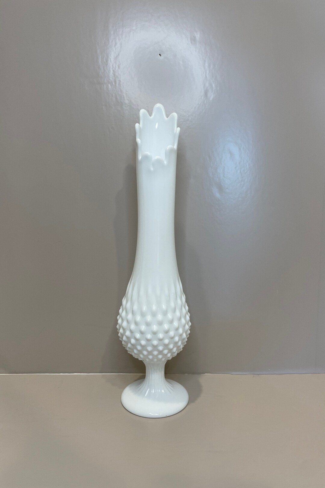 Vintage Fenton White Milk Glass Swung Stretch Hobnail Vase MCM 14 - Etsy