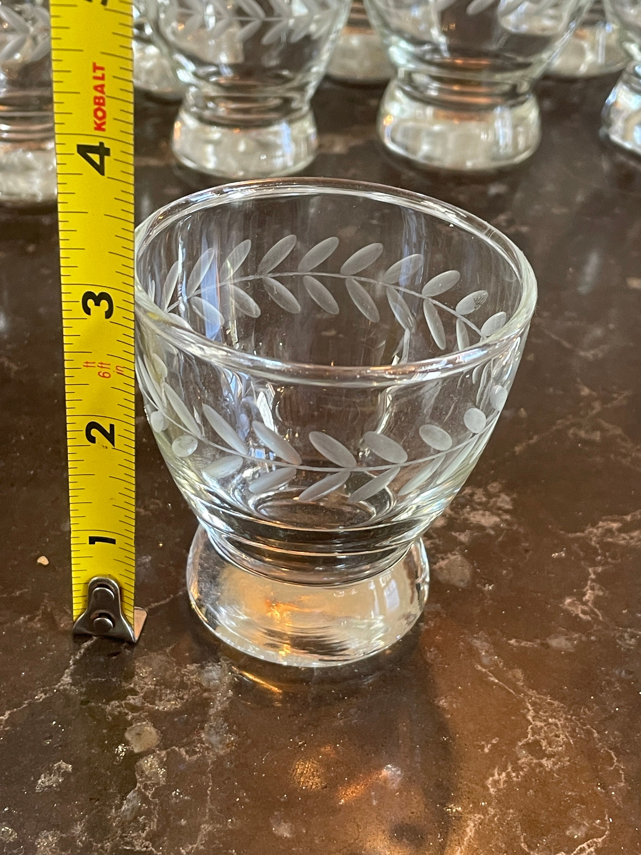 ANCHOR HOCKING Etched Footed Glassware Set - Laurel Pattern - Set of 8 ...