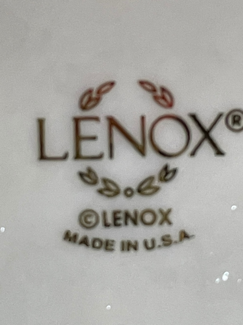 Lenox Classic Treasures, Flared Tulip Base, Shell Pattern Jacquard Vase ...