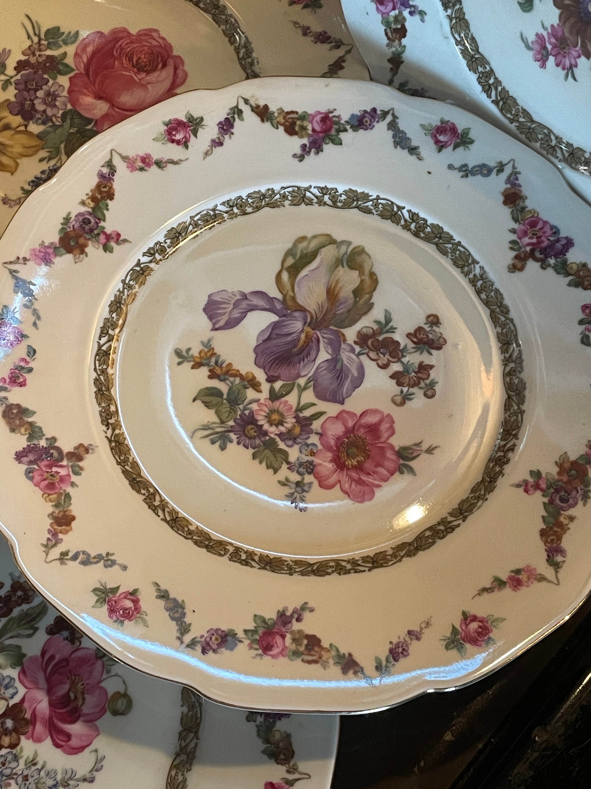Vintage Baronet Floral Dinner Plates, Set of 4 - Gold Trimmed China - Etsy