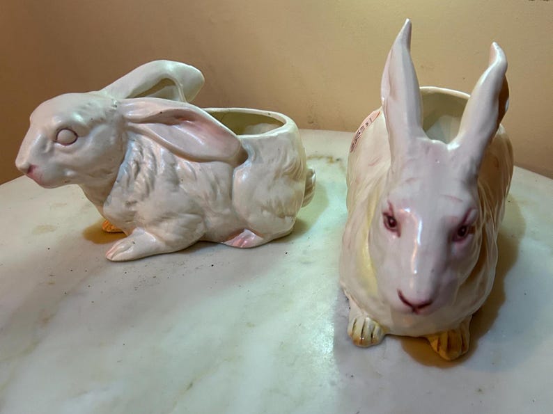 Lefton Ceramic Bunny Planters in Classic White With Pink Highlighting ...