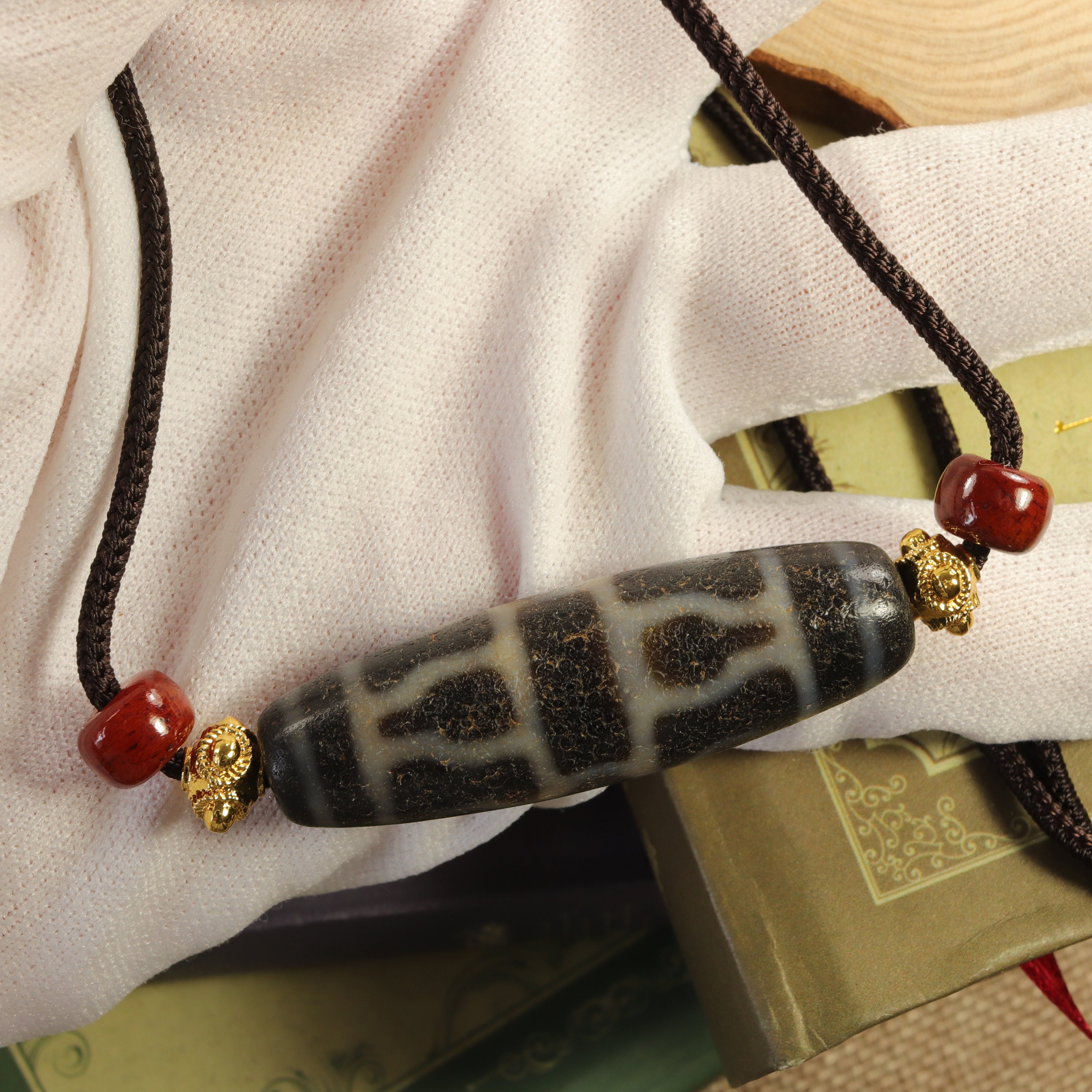 Tibetan Lightning and Mystic Knot OR Phurba / Vajra Amulet Dzi Bead ...