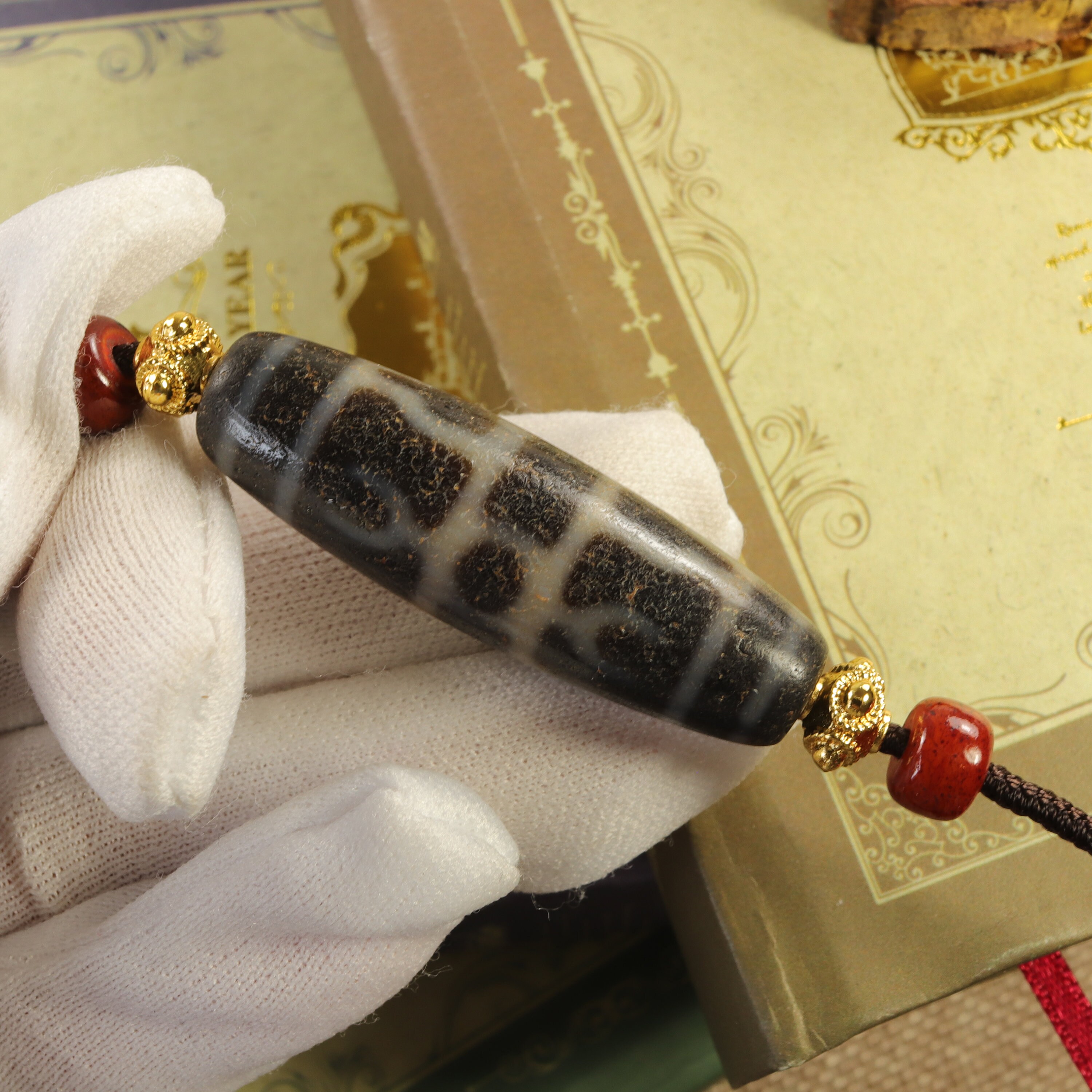 Tibetan Lightning and Mystic Knot OR Phurba / Vajra Amulet Dzi Bead ...