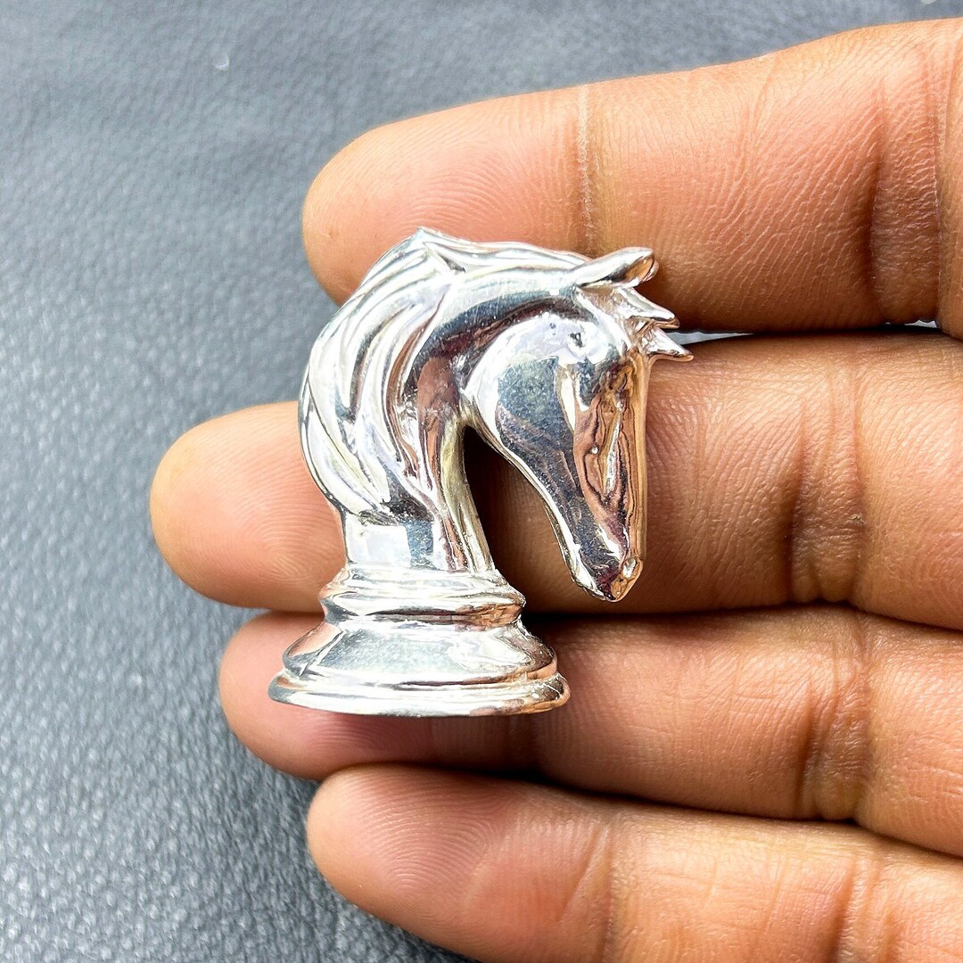 Silver Showpiece Horse Head Statue, Chess Horse Statue, Solid 925 ...