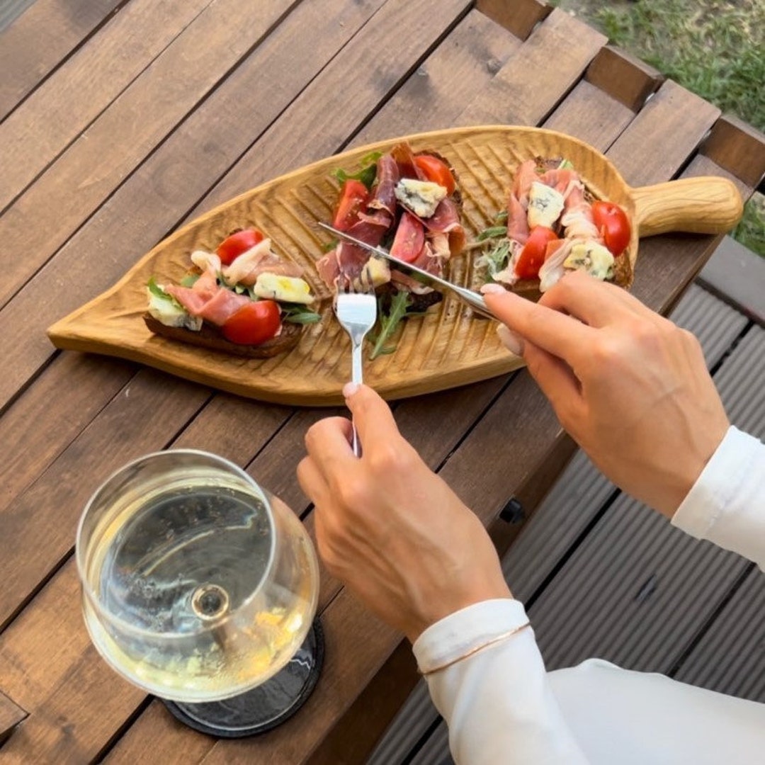 Wooden Snack Plate With Handle, Leaf-shaped Charcuterie Tray, Rustic ...