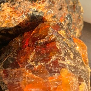 Raw Black Amber Chunk UV Reactive - Etsy