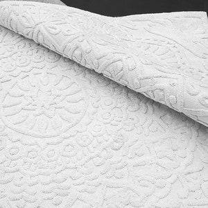 Hand Tufted Designer White Wool Living Room Area Rug - Soft Texture ...