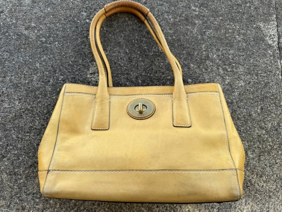 Vintage Coach bag 1970s mustard yellow leather handba… - Gem