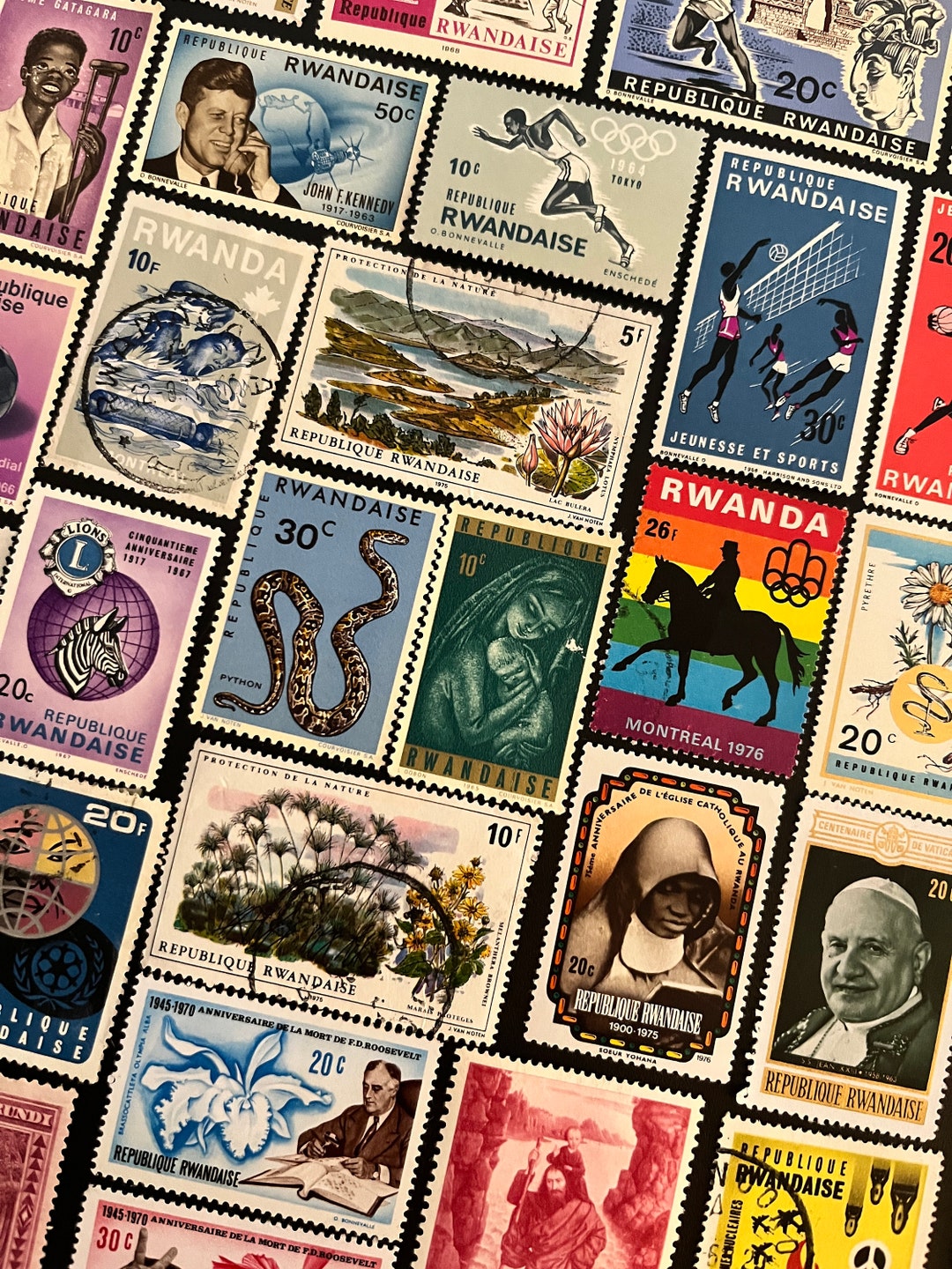 20 Stamp RWANDA Fun Pack / Lot of 20 Different Used RWANDAN Stamps ...