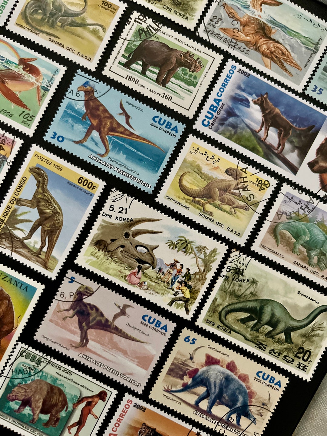 20 Stamp DINOSAUR & PREHISTORIC ANIMAL Fun Pack // Random Lot of 20 ...