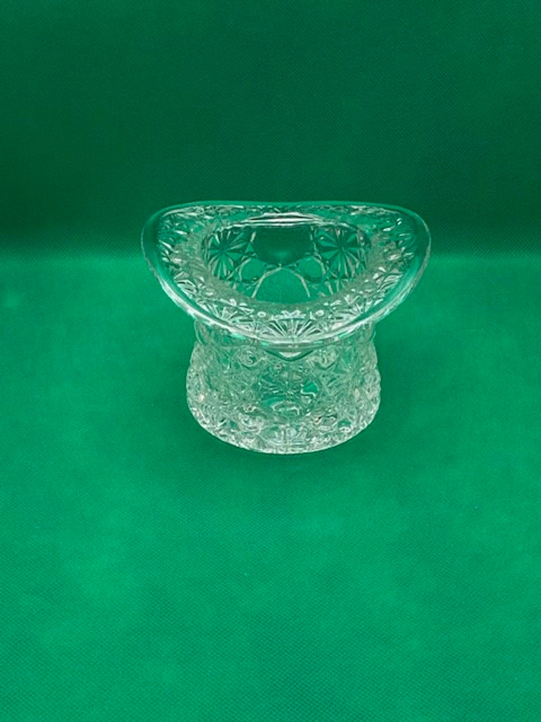 Fenton Glass Hat, Daisy & Button Pattern - Etsy