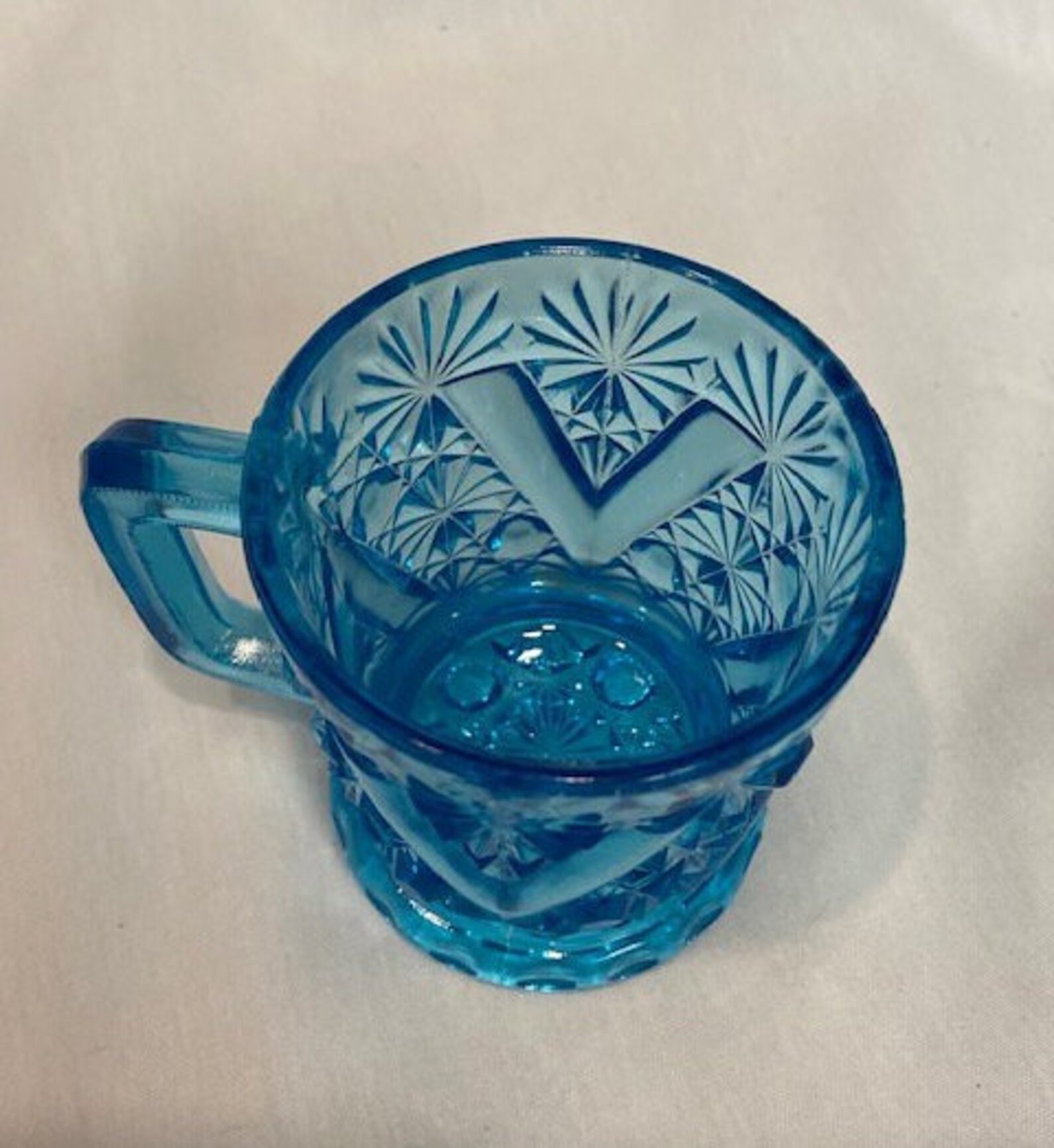 Small Mug by A. J. Beatty & CO W/ Daisy and Button With V Pattern - Etsy