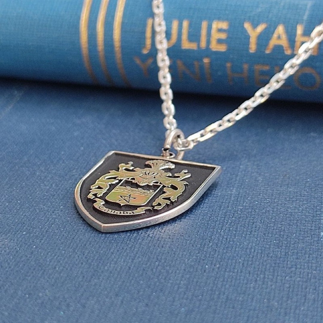Personalized Family Crest Necklacecustom Made Coat of Arm - Etsy