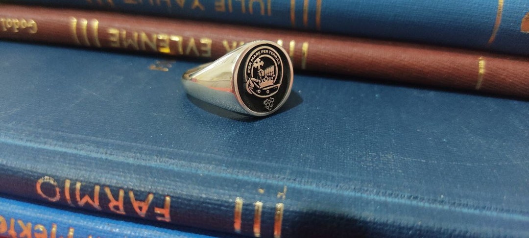 Personalized Clan Logo Signet Rings Custom Family Crests, Coat of Arms ...