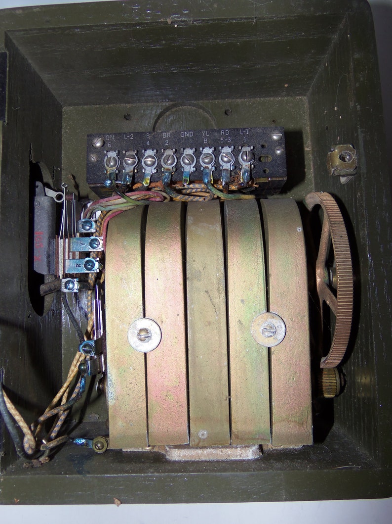Antique WW2 US Navy Kellogg Switchboard Hand Crank Box Phone - Etsy
