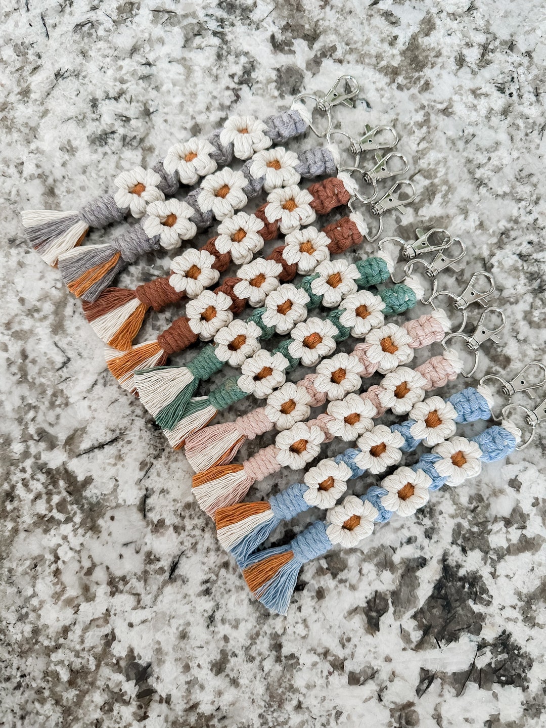 Macrame Daisy Keychains | Flower Keychains | Handmade Keychain ...