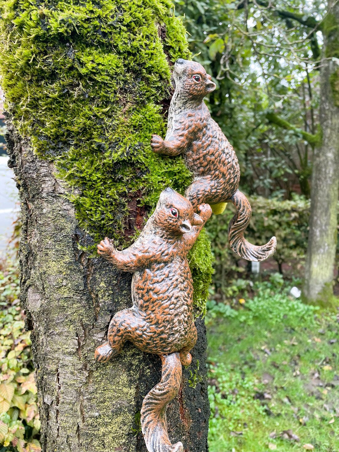 Climbing Squirrels - Set of Cast Iron Squirrels - Wall Decoration - Etsy