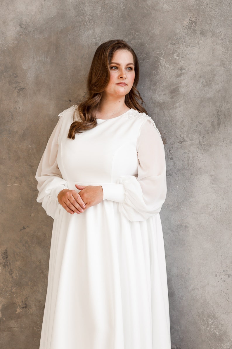 Plus Size Modest Wedding Dress Fernanda - Etsy