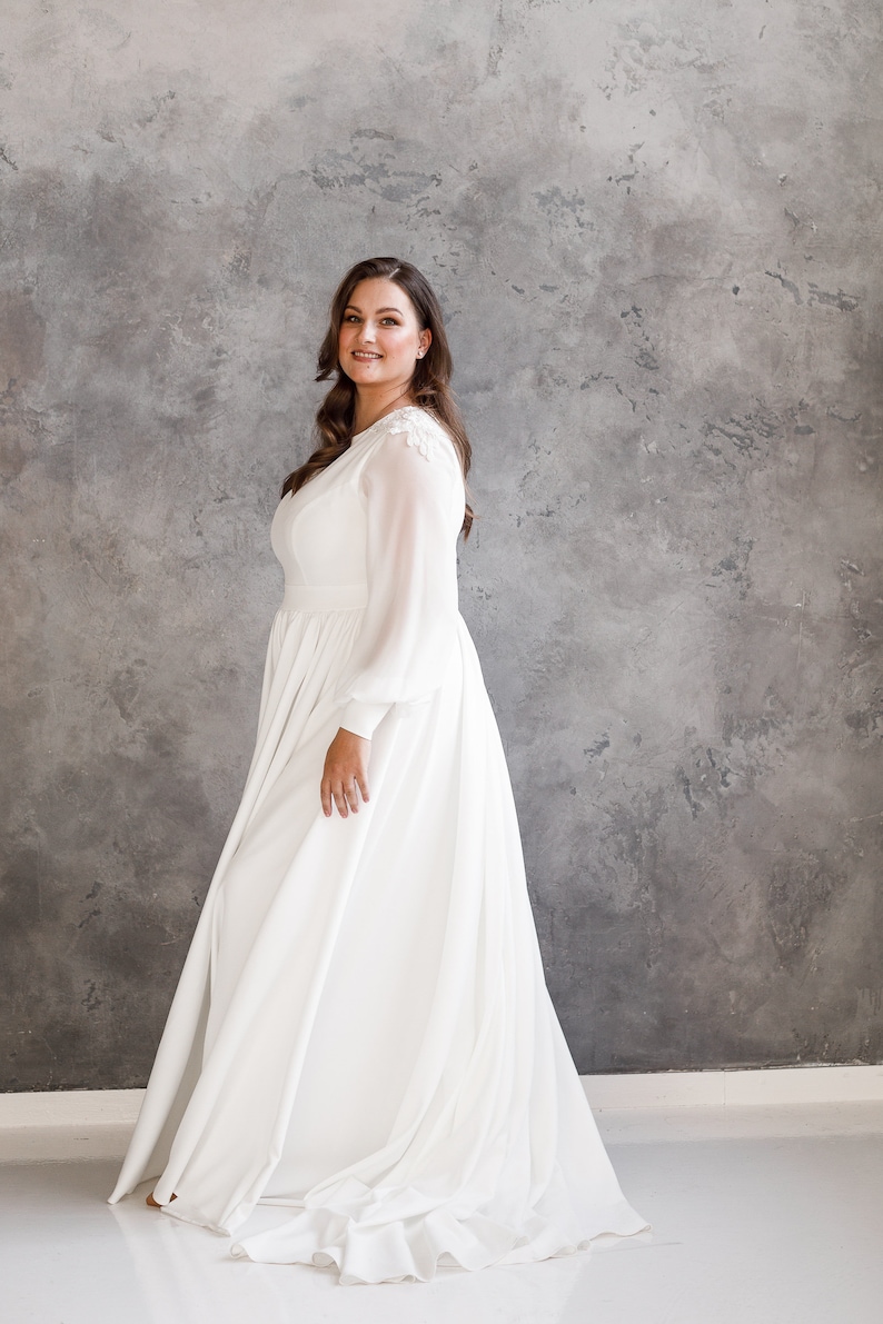 Plus Size Modest Wedding Dress Fernanda - Etsy