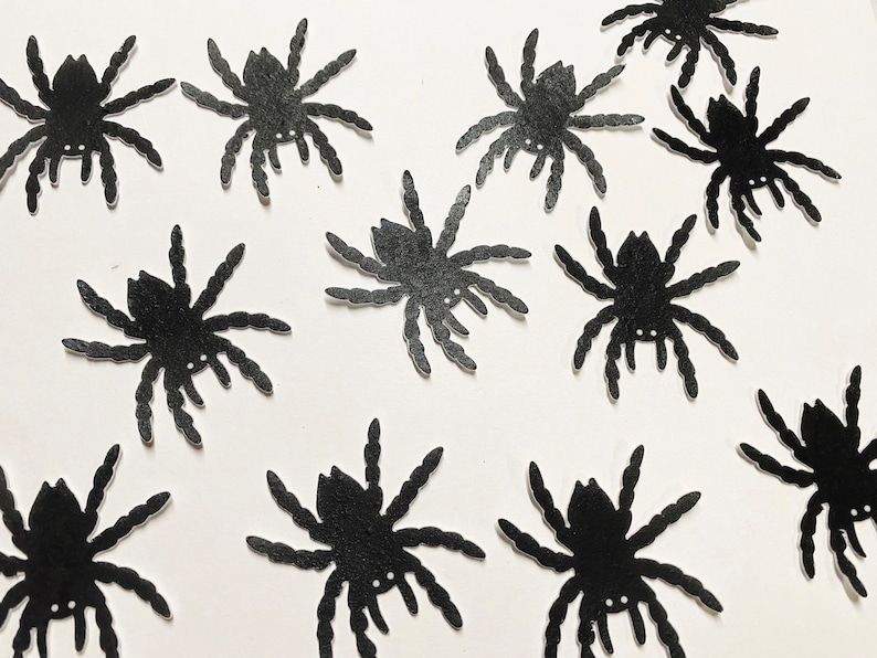 Pack of 15 Pre Cut Edible Wafer Spiders, Edible Spiders for Cupcake ...