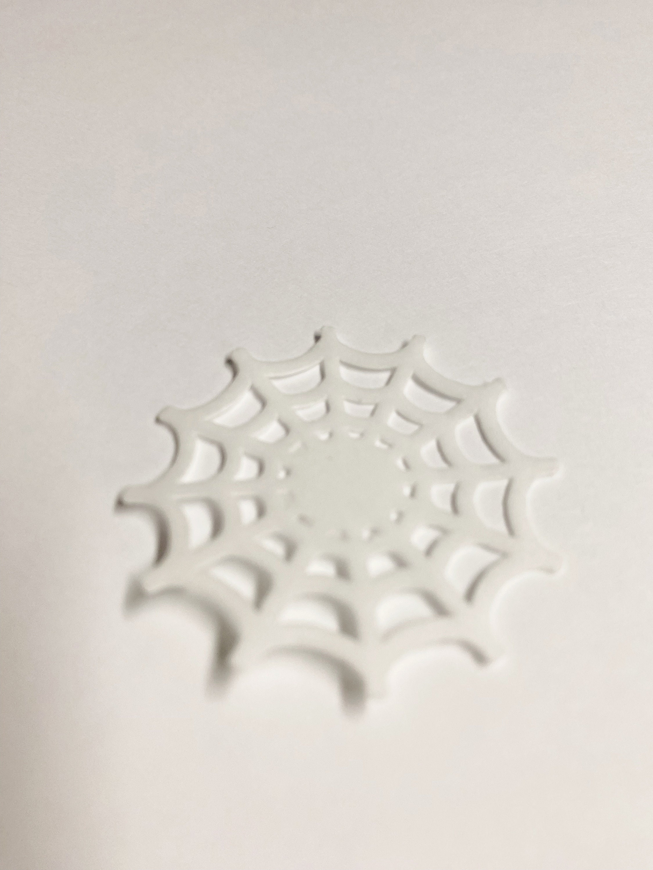 Pack of 15 Edible Die Cut Wafer Spider Webs, Edible Spider Webs for ...