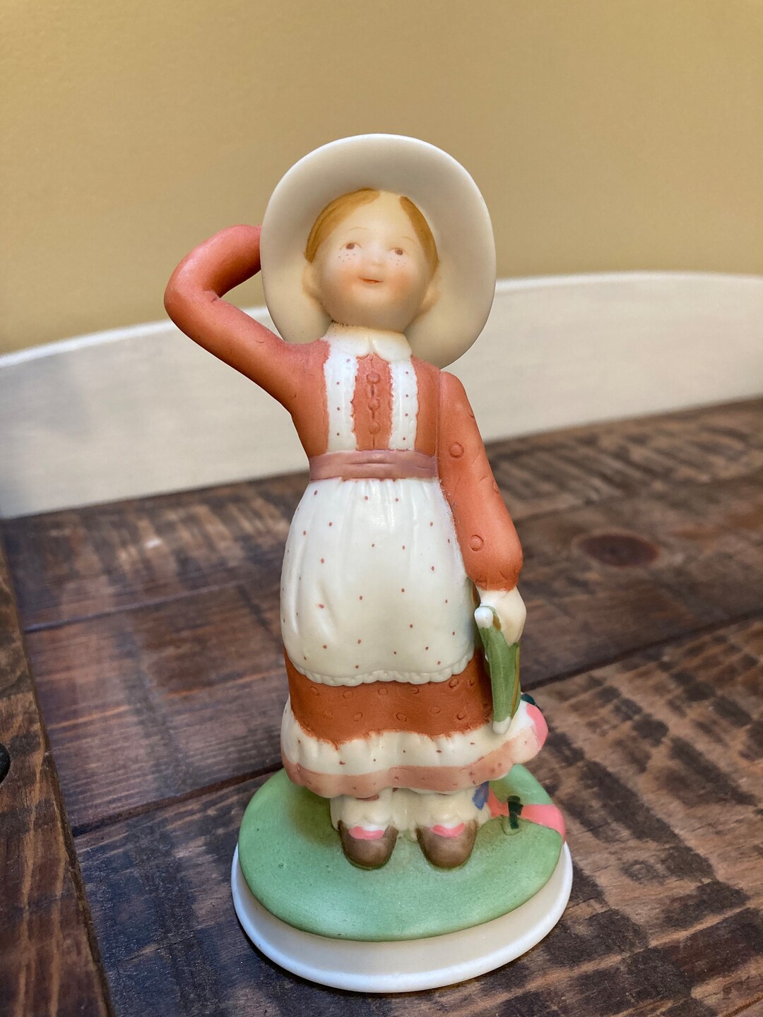 Holly Hobbie Girl With Kite Figurine, Holly Hobbie, Girls Room Decor ...