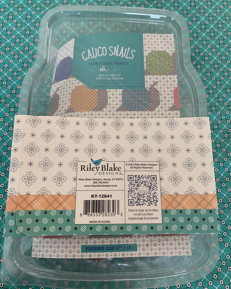 Calico Snails Topper Kit With Calico by Lori Holt of Bee in My Bonnet ...