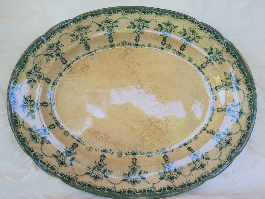 FREDA K&T L Serving Dish Vintage White Earthenware Decor Garlands and ...