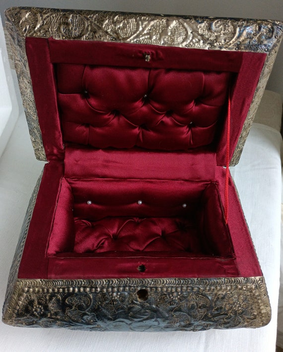 Antique Wooden Jewelry Box Covered with Repoussé Silv… - Gem
