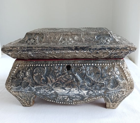 Antique Wooden Jewelry Box Covered with Repoussé Silv… - Gem