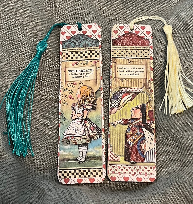 Handmade Wooden Alice in Wonderland Bookmarks Alice and Queen of Hearts ...