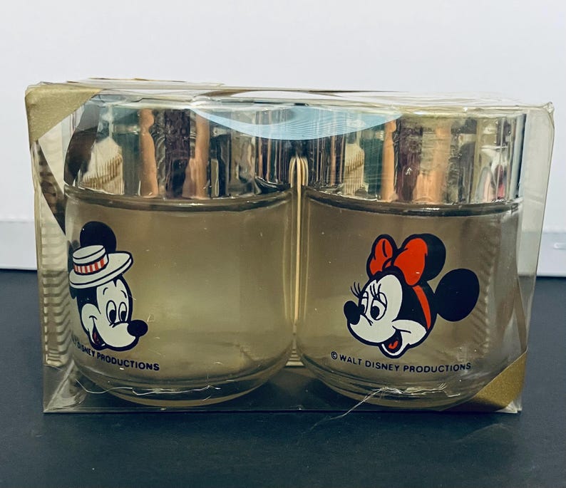 Vintage Disneyland Mickey and Minnie Mouse Glass Salt & Pepper Shakers ...