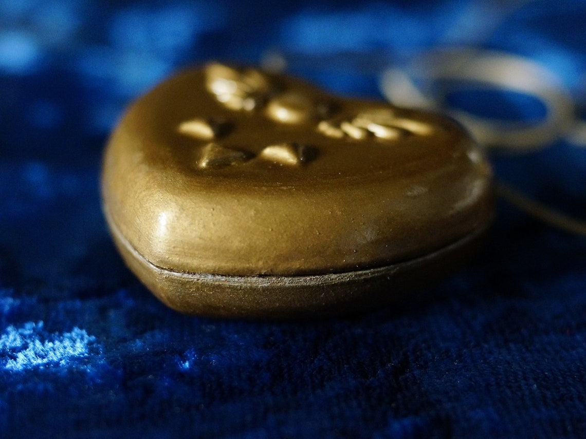 Undertale Cosplay Heart Locket Electronic Music Box ANY Song Ring Box ...