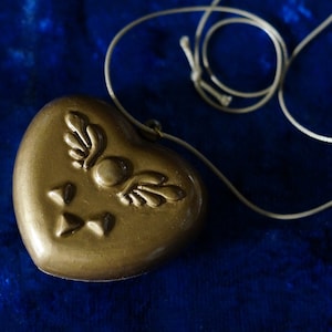 Undertale Cosplay Heart Locket Electronic Music Box ANY Song Ring Box ...