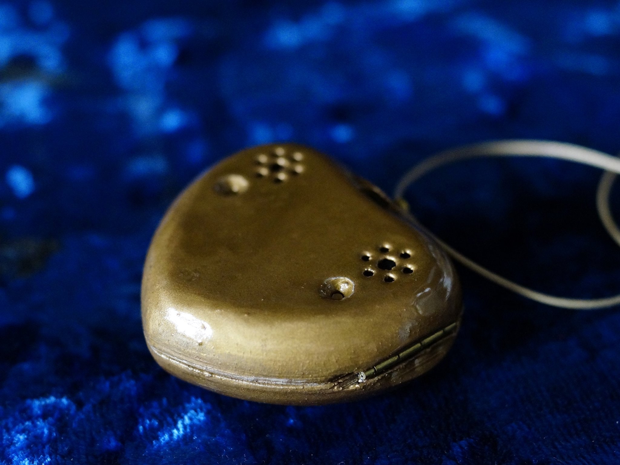 Undertale Cosplay Heart Locket Electronic Music Box ANY Song Ring Box ...