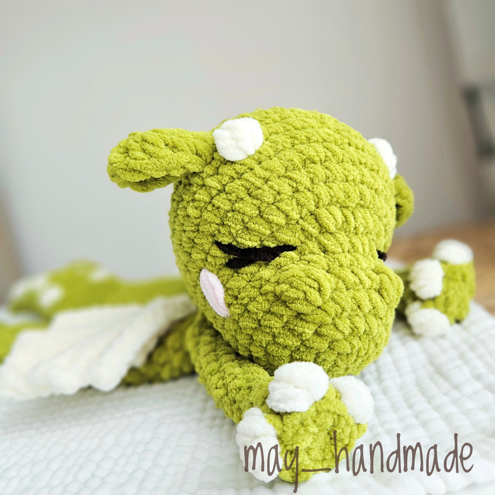 DRAGON Lovey Blanket, Dragon Snuggler, Nursery Decor, Baby Shower Gift ...