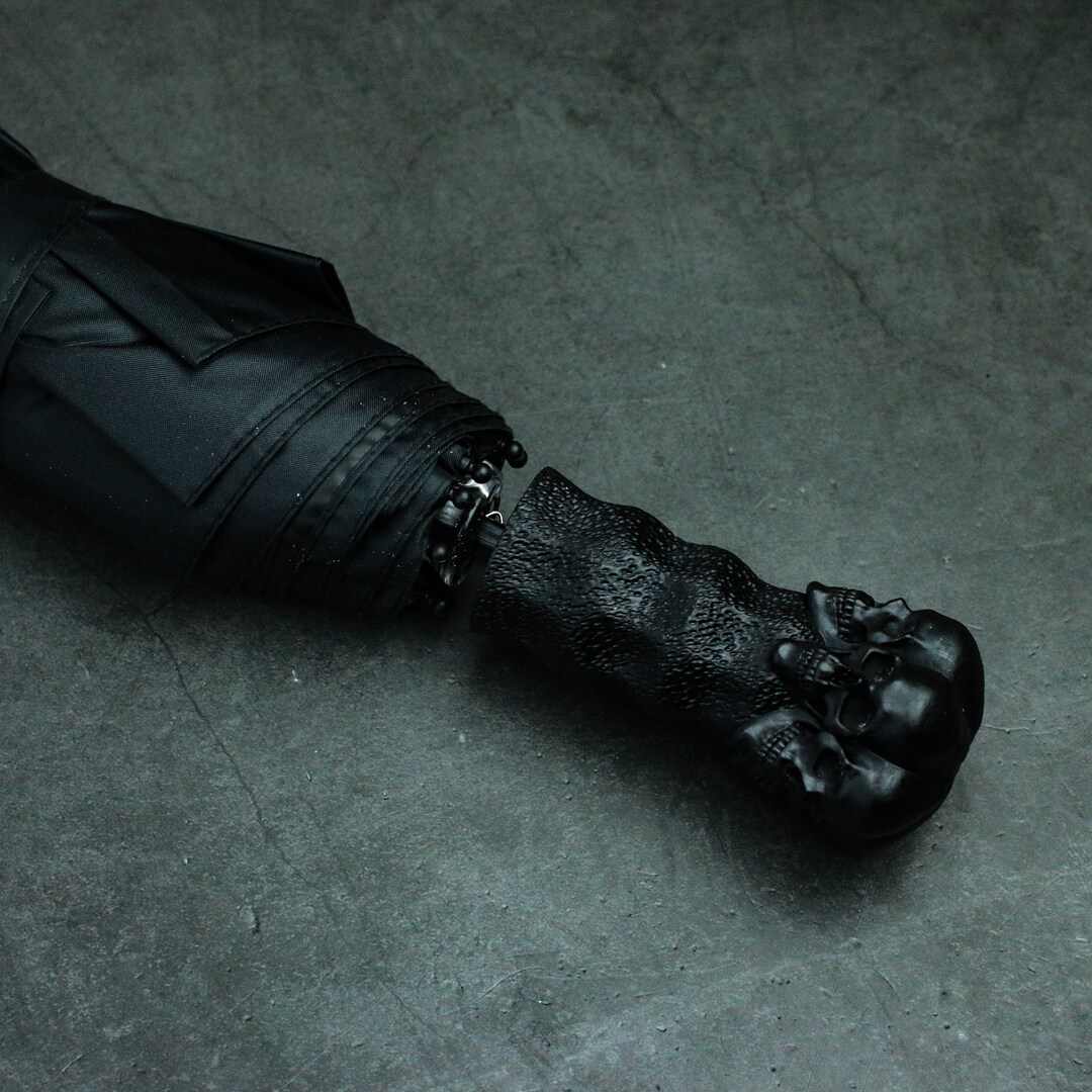 Six Skull Umbrella Handle Folding Black Umbrella, Custom DIY Umbrella ...