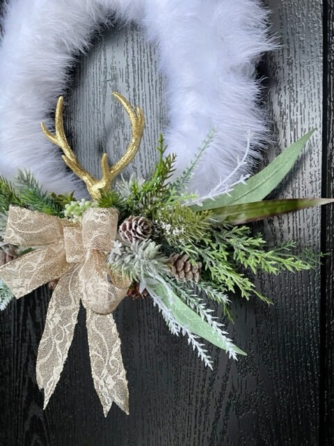 Rustic Glam Wreath, Antler Wreath, Faux Fur Wreath, Fluffy White Winter ...