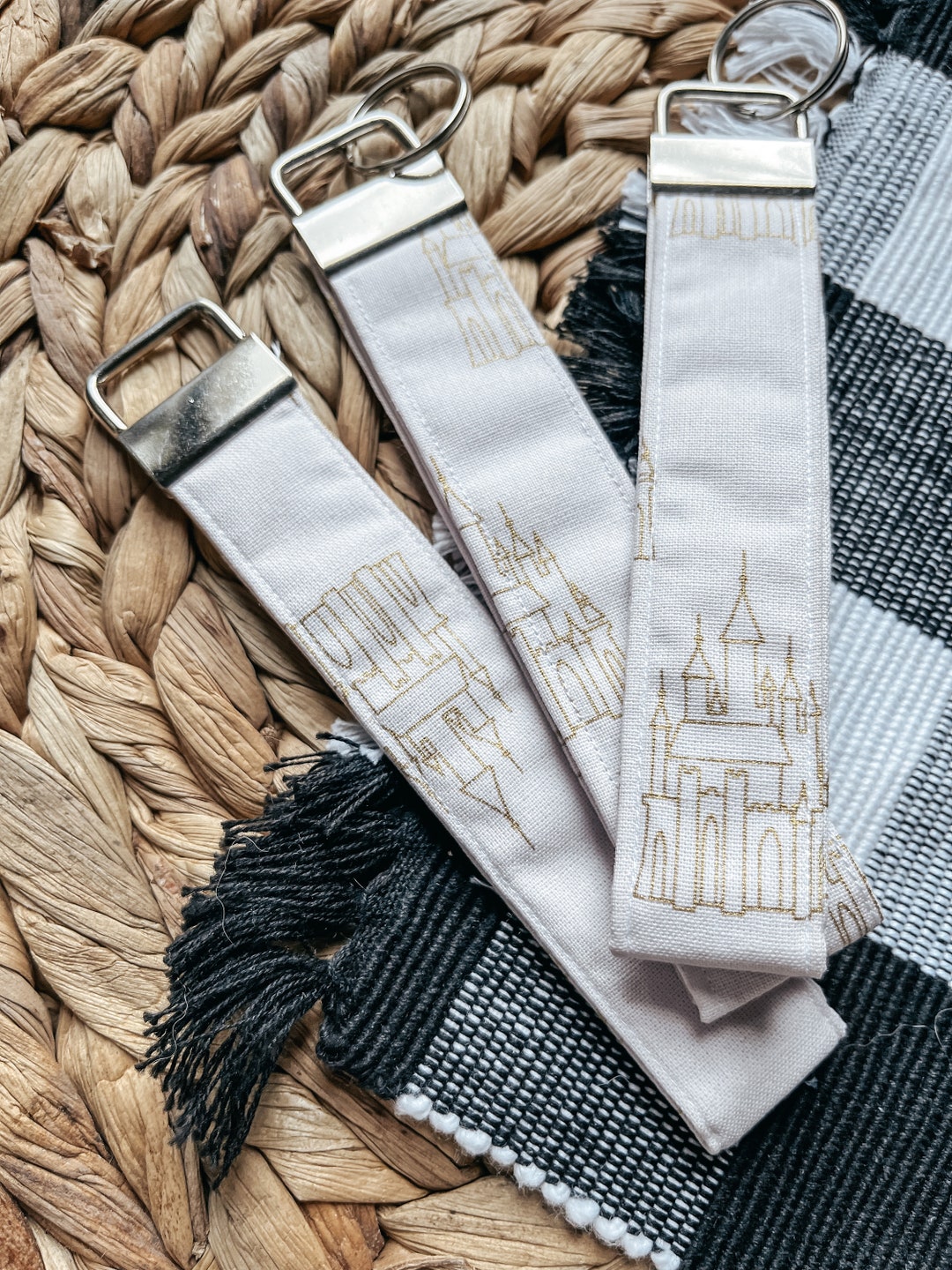 Princess Castle | Keyfob Keychain - Etsy