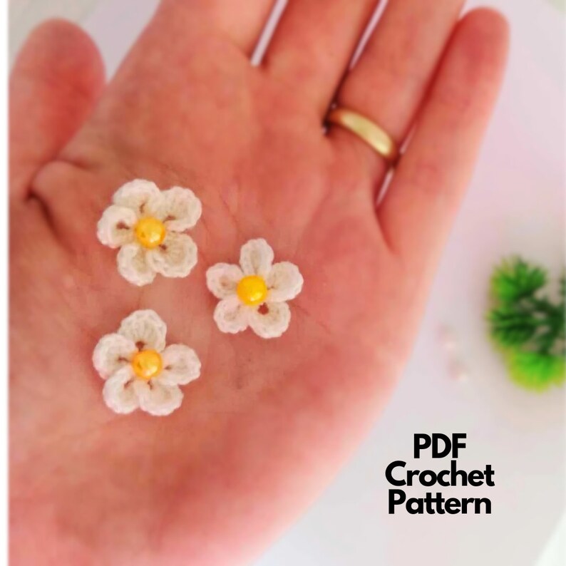 Crochet Small Easy Flower Pattern Micro Crochet Flower Pattern Tiny ...