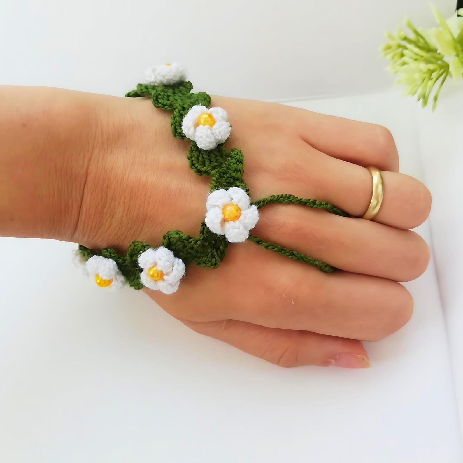 Daisy Chain Crochet Phone Strap Pattern - Easy DIY Tutorial - Etsy