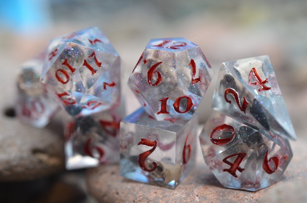 The Queen is Dead 7 Piece Dice Set - Etsy